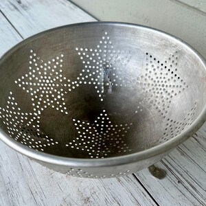 Vintage 1950s Aluminum Star Colander – Farmhouse Kitchen Decor - Etsy