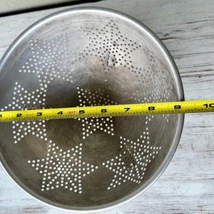 Vintage 1950s Aluminum Star Colander – Farmhouse Kitchen Decor - Etsy