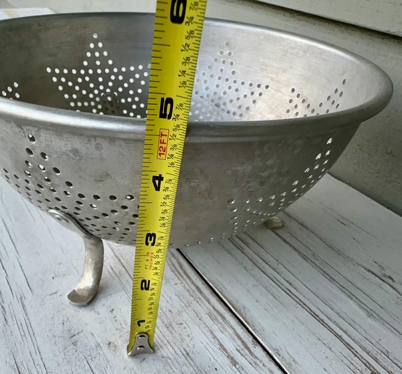 Vintage 1950s Aluminum Star Colander – Farmhouse Kitchen Decor - Etsy