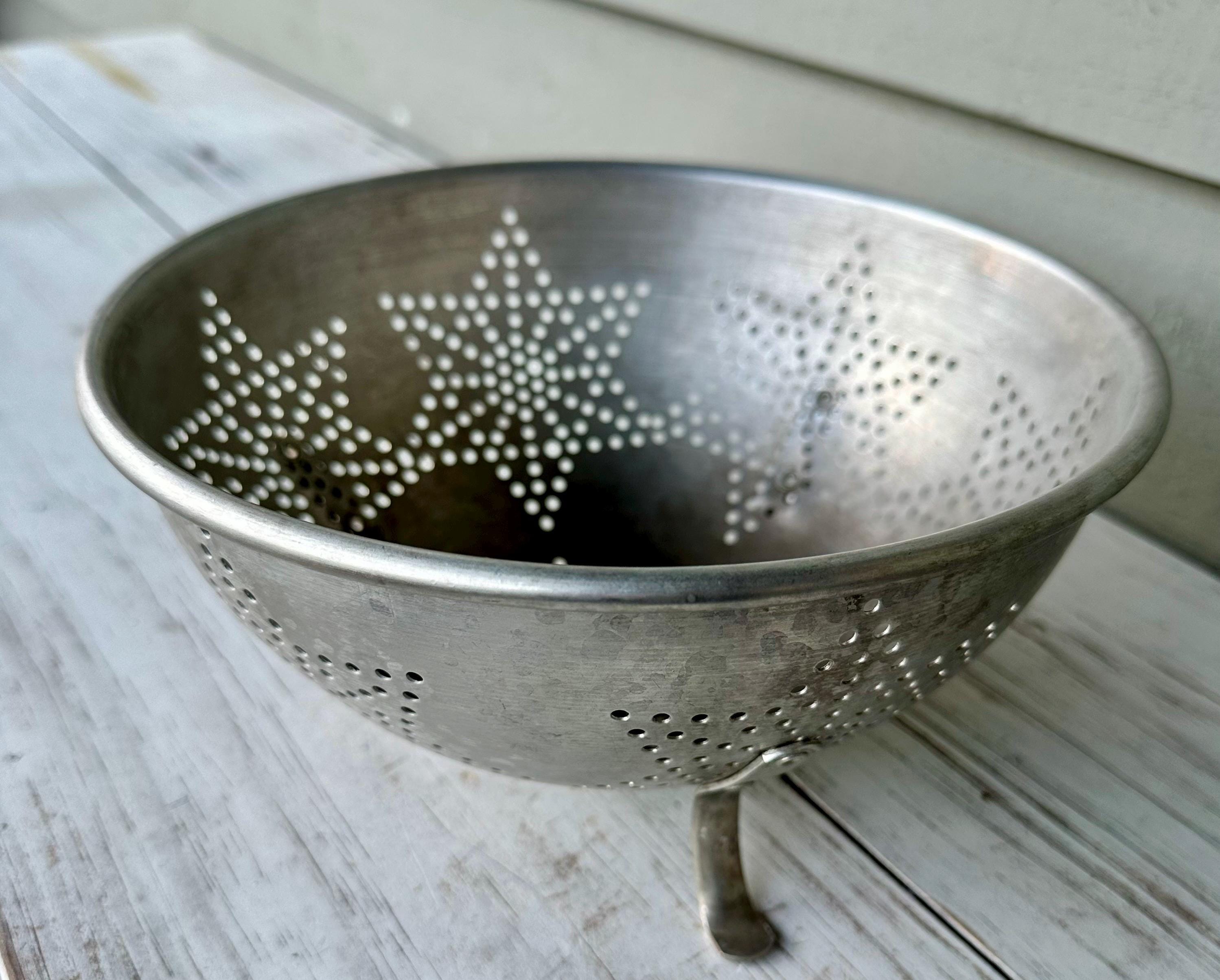 Vintage 1950s Aluminum Star Colander – Farmhouse Kitchen Decor - Etsy