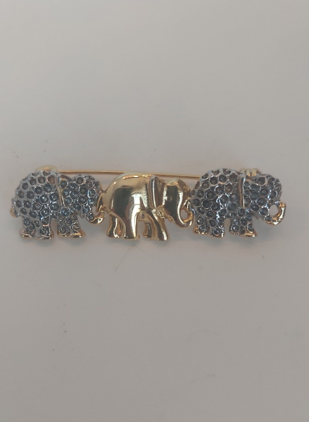 Trio of Elephants Two-tone Textured Vintage Brooch - Etsy