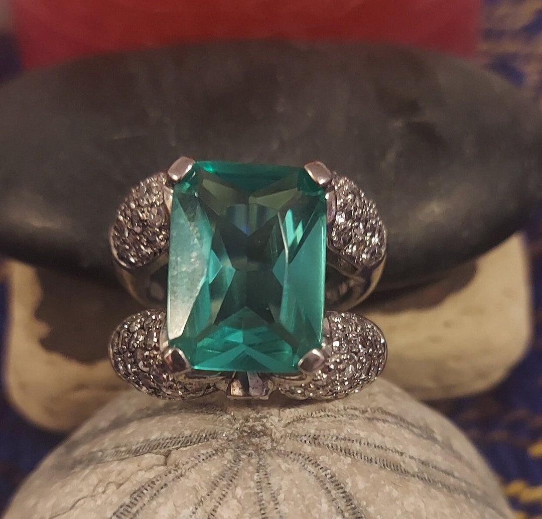 Vintage Greenish Blue Emerald Cut Stone Double Band Cubic Zirconia Ring ...