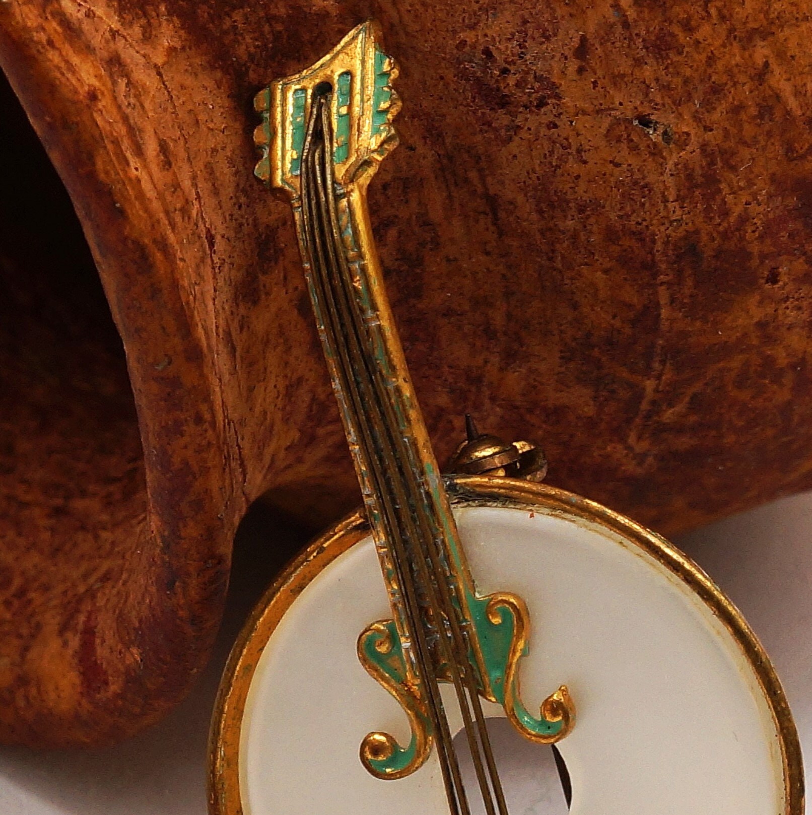 Vintage Spanish Stringed Banjo Pearly Center Green Enamel Brass Tone ...