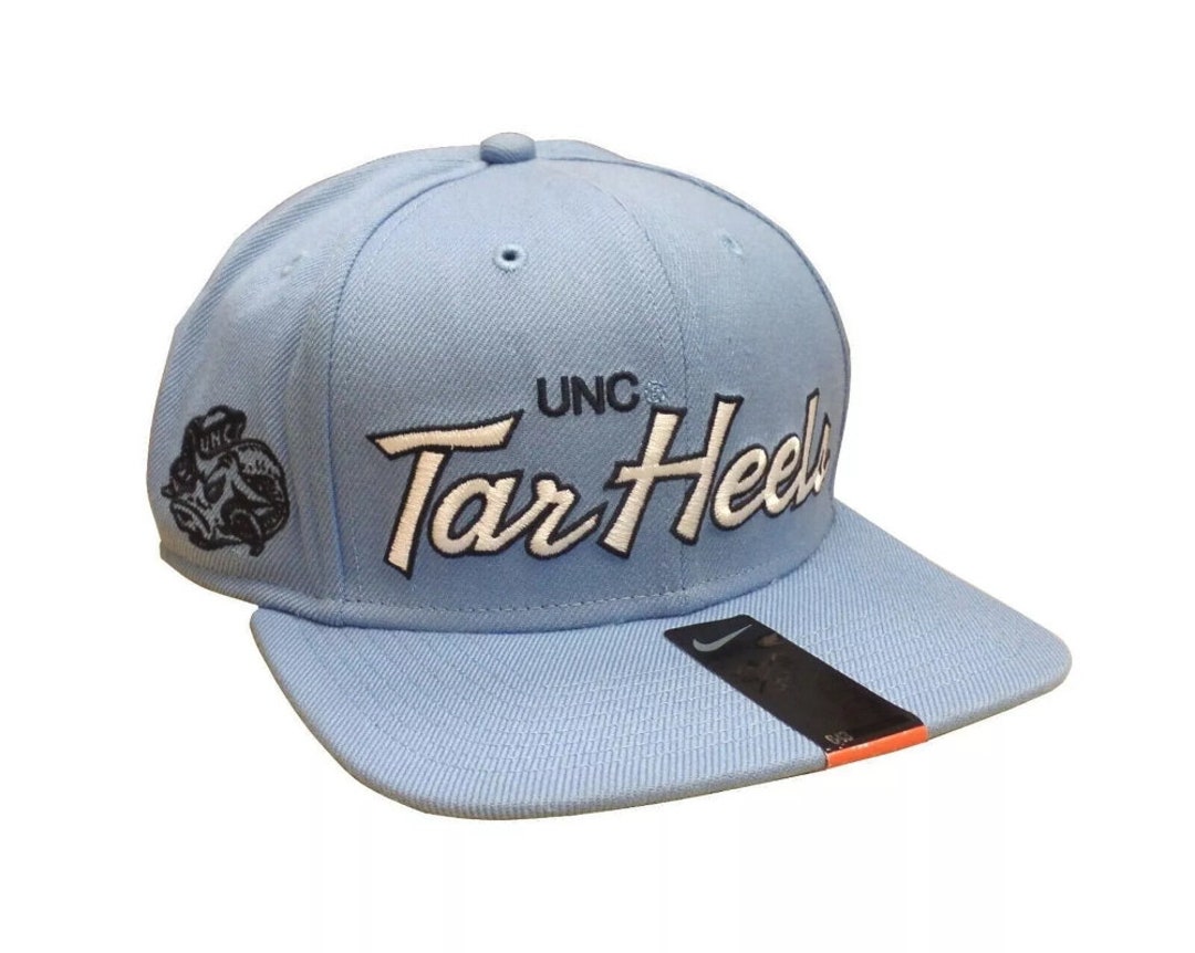 Nike Vintage Two Tone Script North Carolina Tar Heels 1990s Adjustable ...