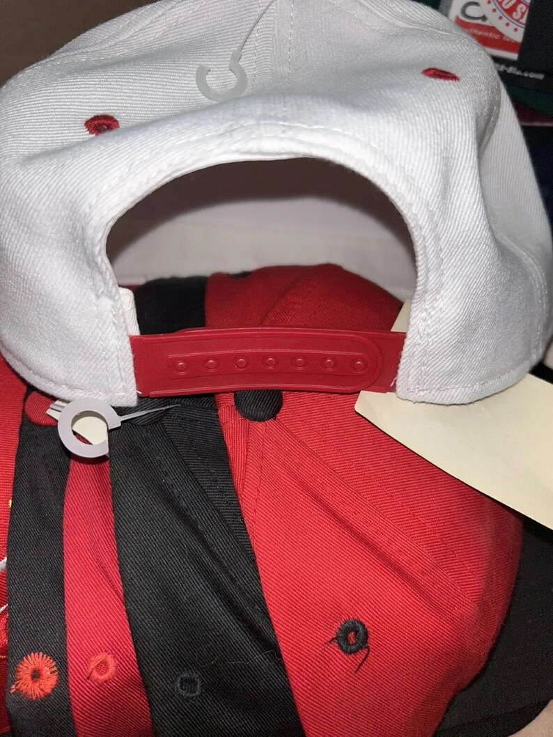 Nike Vintage Two Tone Script Cincinnati Reds 1990s Adjustable Snapback ...