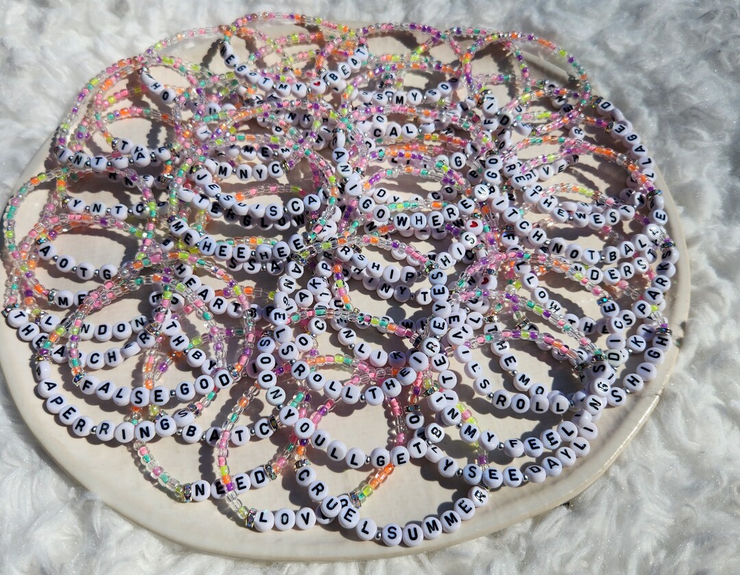 FREE PRIORITY SHIPPING, Taylor Swift Era's Friendship Bracelets ...