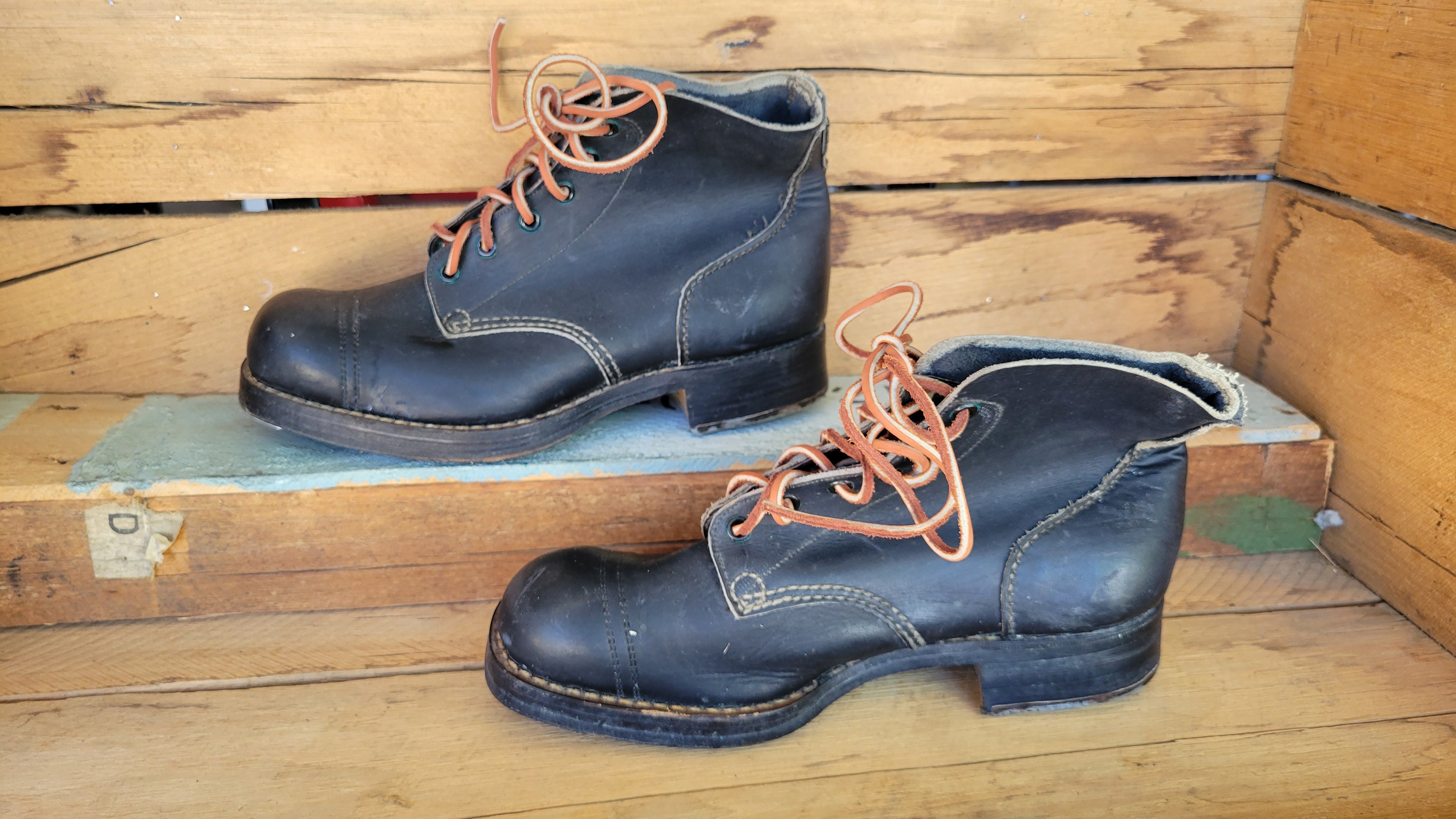 Vintage Australian Men's Size 7.5 1950's Leather Lace-up Ammo Boots ...