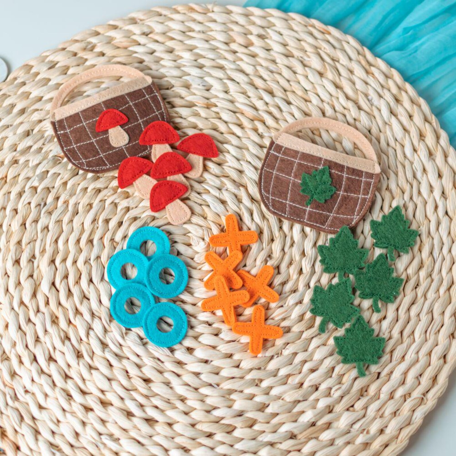 Tic Tac Toe Felt Game – Hedgehog Design | Montessori-inspired Travel ...