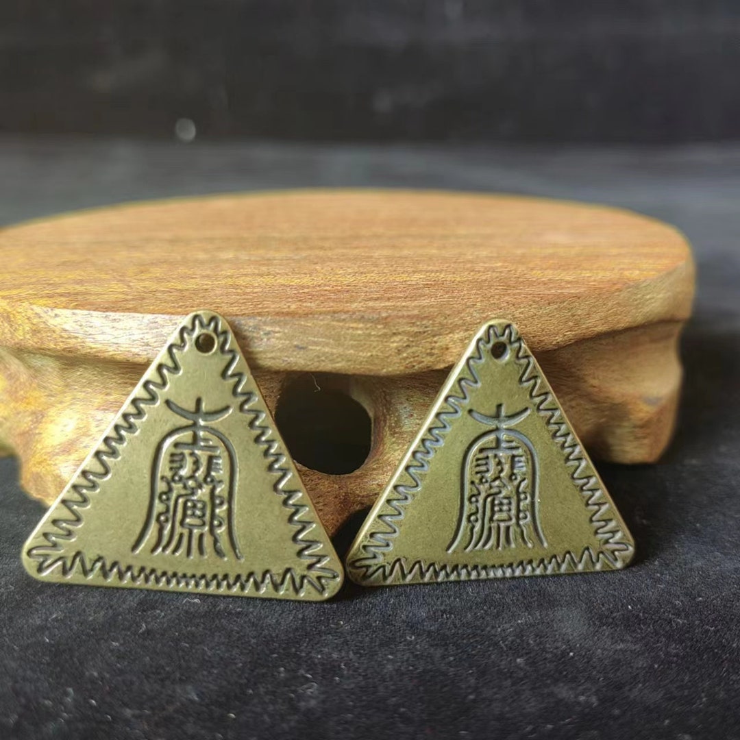 A Pair of Brass Buddha Mala Bodhisattva Pendant Necklace & Chain ...