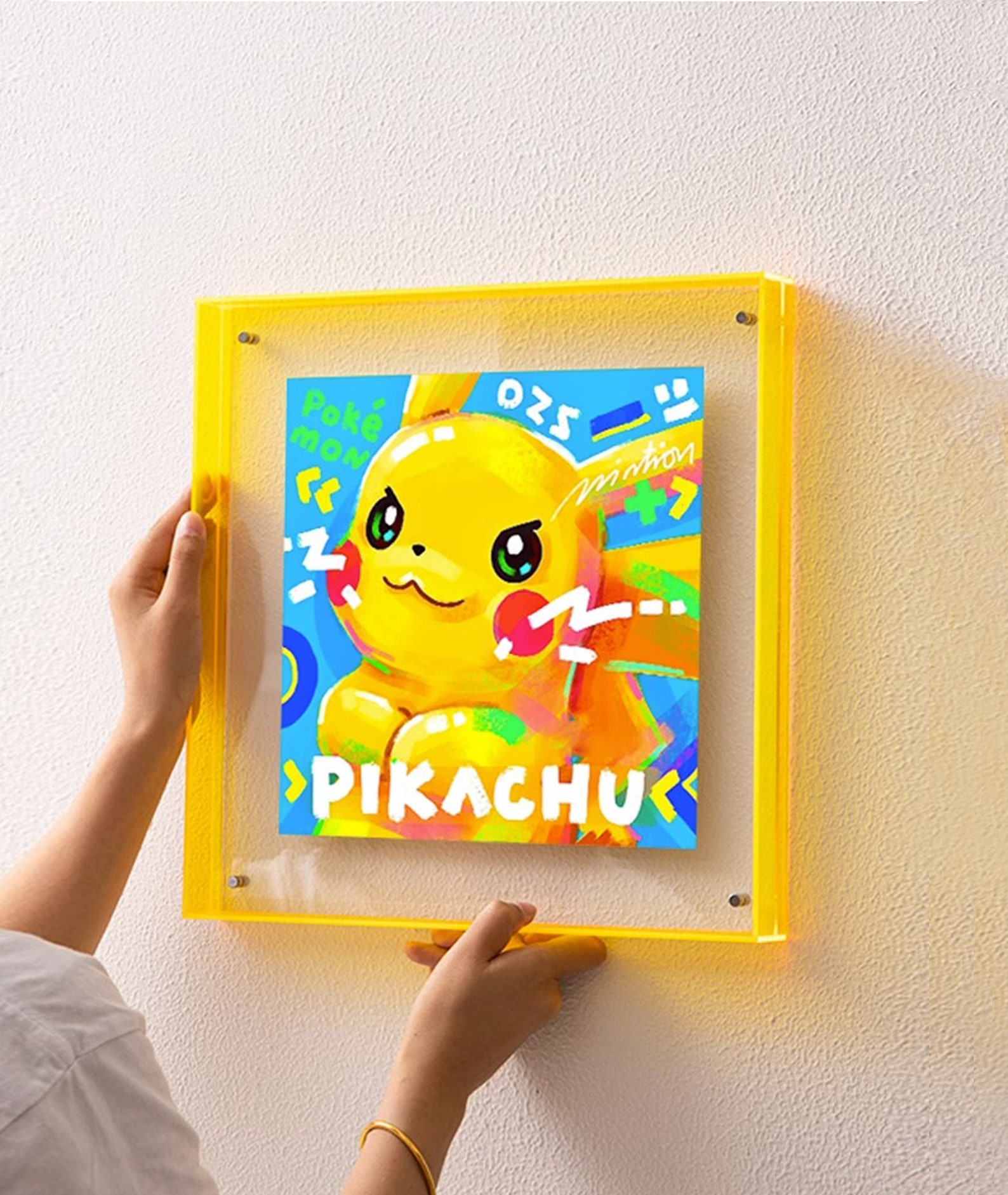 Acrylic Transparent and Dazzling Color Frame, Color Transparent Display ...