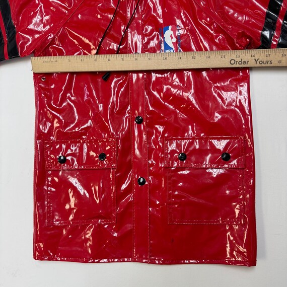 90s Kids Vintage Red NBA Chicago Bulls Hooded Rain Lo… - Gem
