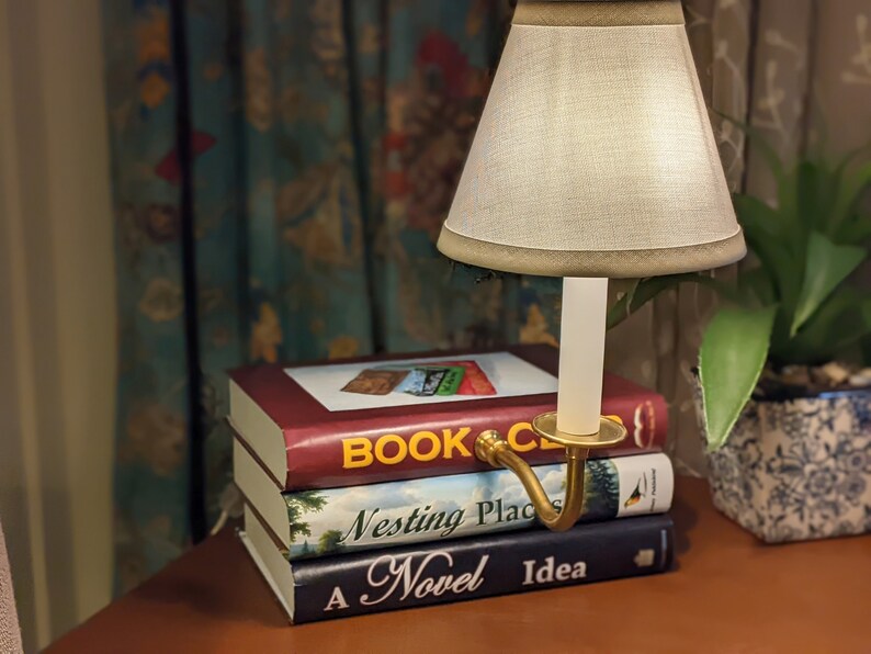 Booklovers Desk Lamp – Stacked Books With Reading Light - Etsy