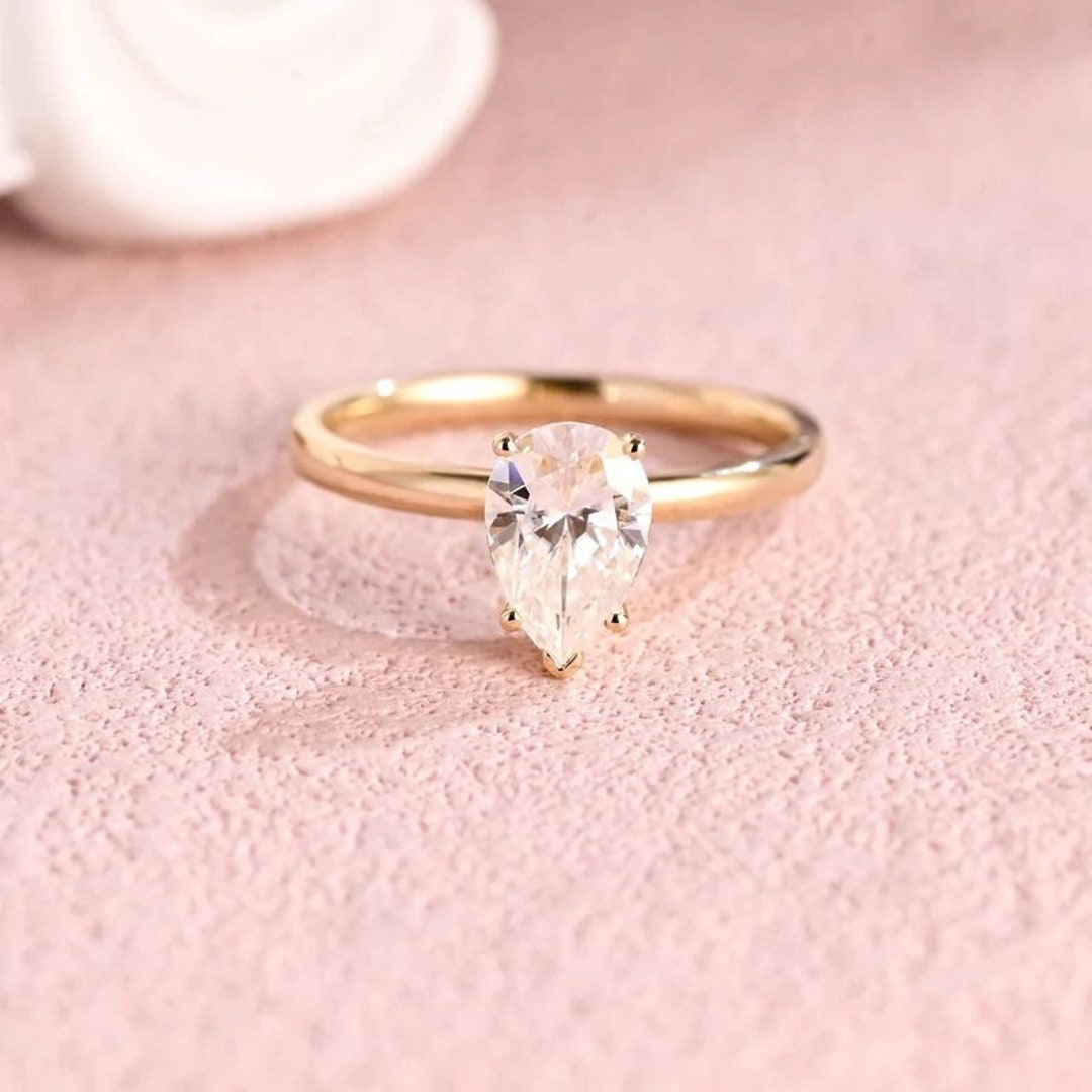 5 Prong Pear Shaped Solitaire Ring, 1.5ct (9x6mm) Pear Shaped ...