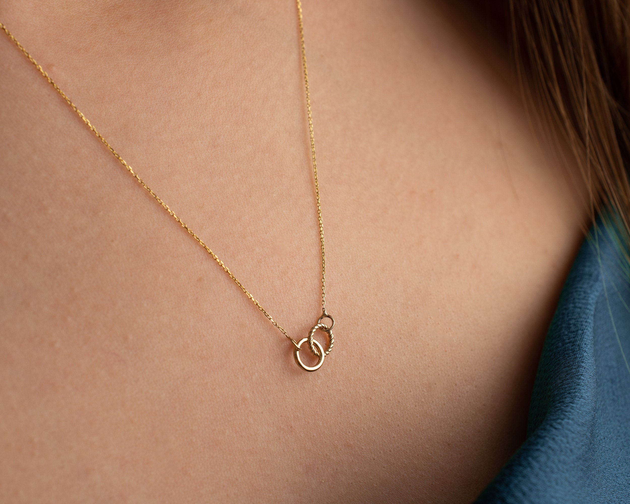 14K Solid Gold Interlocking Circle Necklace, Real Gold Friendship ...