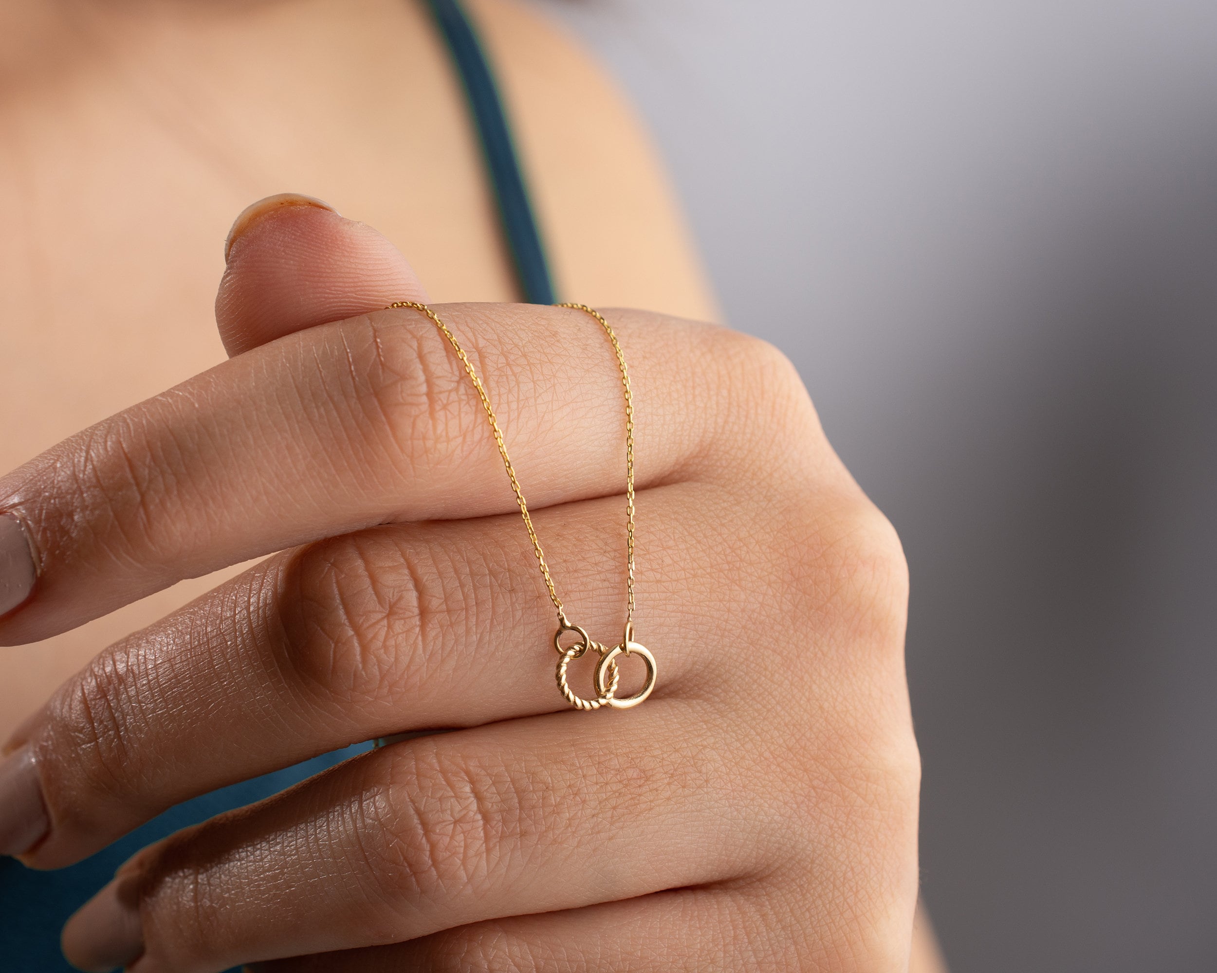 14K Solid Gold Interlocking Circle Necklace, Real Gold Friendship Necklace, 14K Intertwined ...