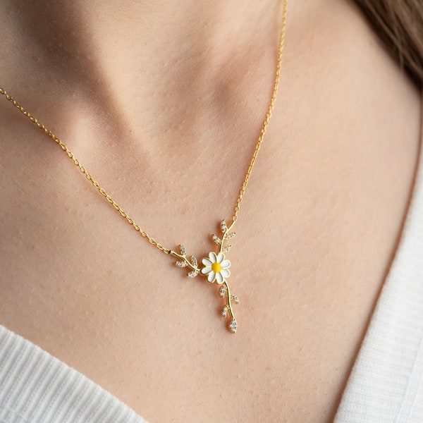 Daisy Necklace - Etsy