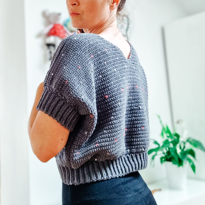 Tiny Hearts Crochet Top Pattern: V-neck DIY Fashion (PDF Download) - Etsy