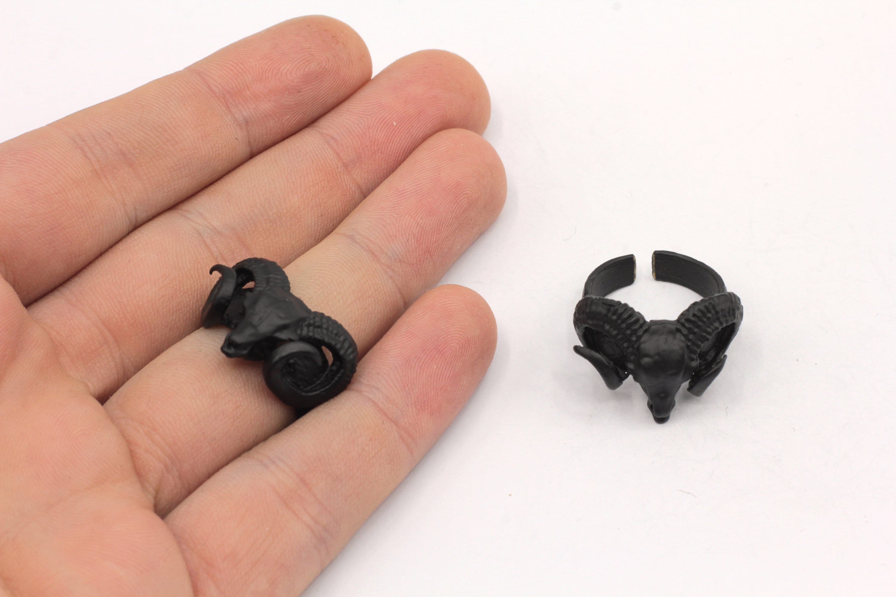 Black Adjustable Ram Head Ring, Horns Ring, Black Ram Head Ring, Animal ...