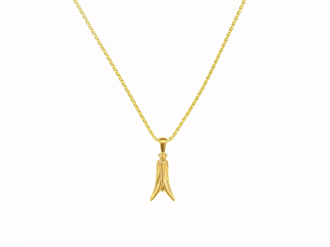 Solid 14k Gold Cicada Pendant: Dainty Animal Charm Necklace - Etsy