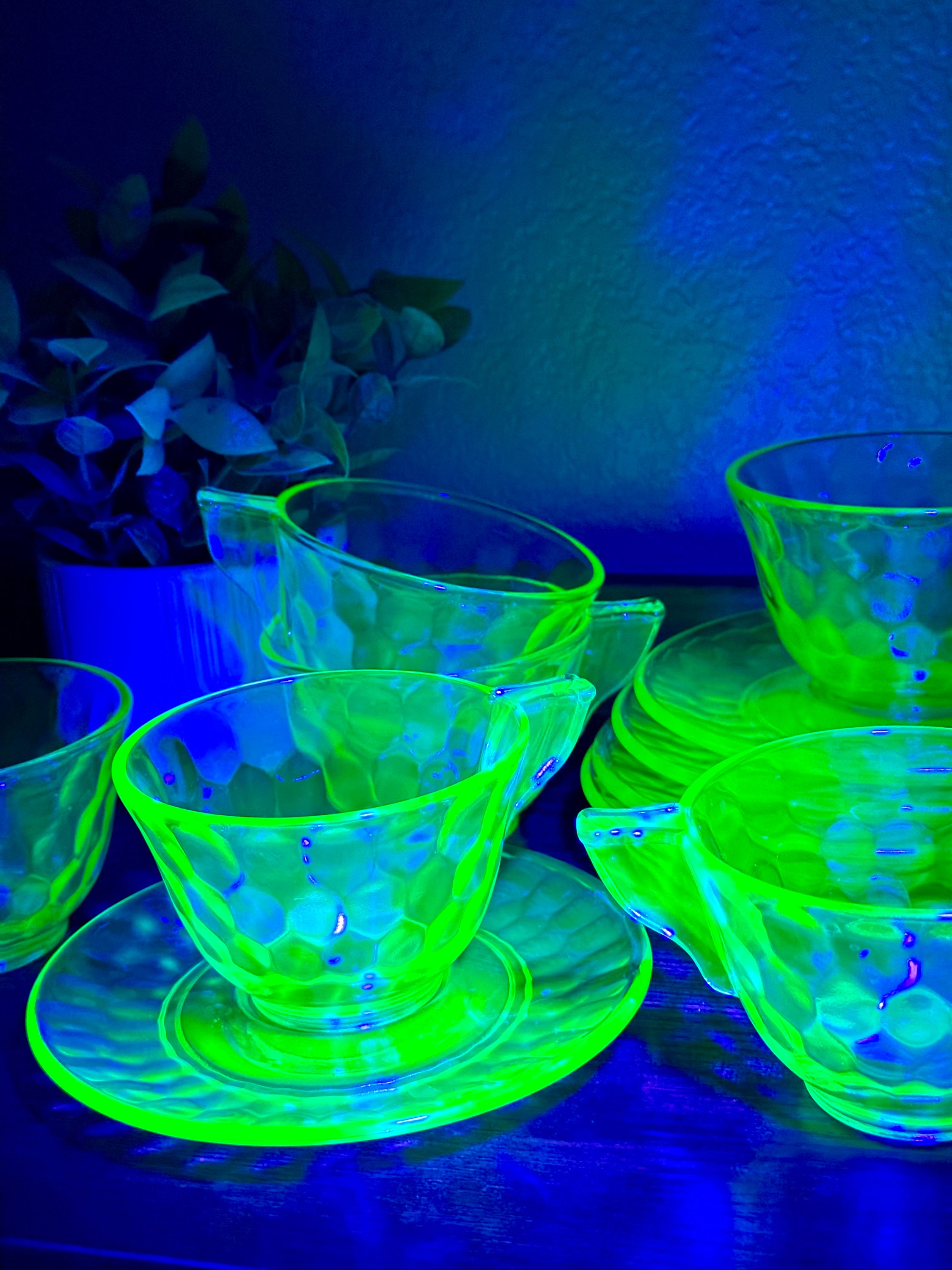 Vintage Uranium Glass Tea Cups & Saucers: Jeannette/anchor Hocking - Etsy