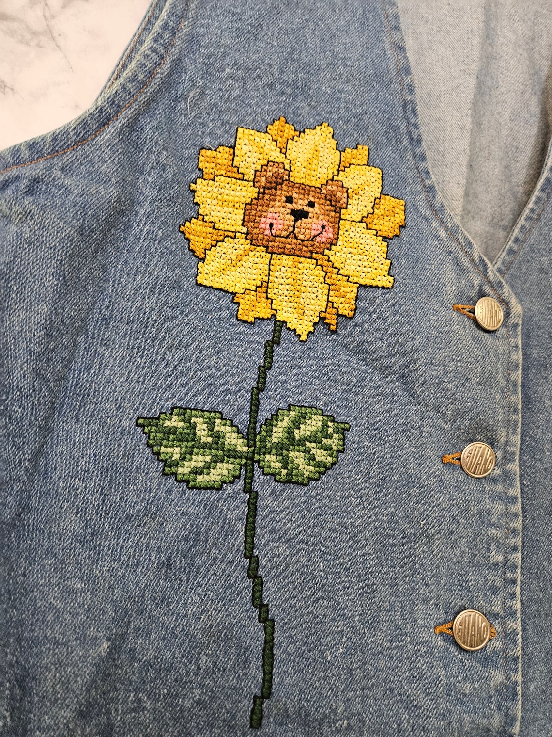 Vintage Gitano Women's Denim Vest Sunflower Bear and Bees Embroyed Size ...