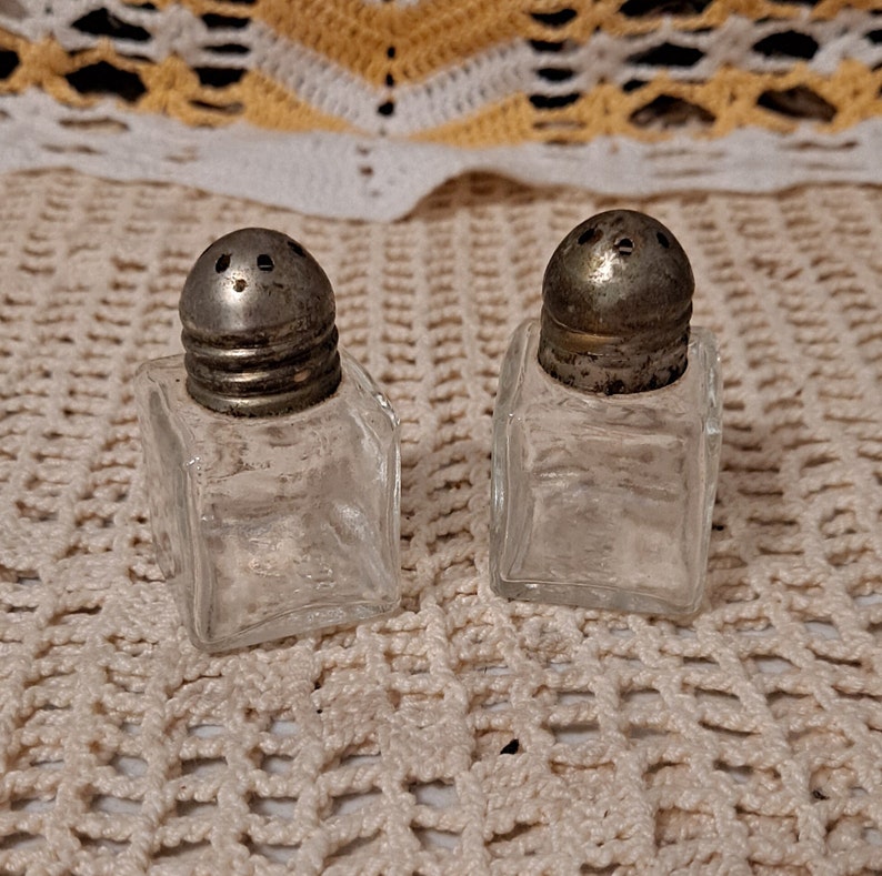 Vintage Short Square Glass Salt and Pepper Shaker Set - Etsy