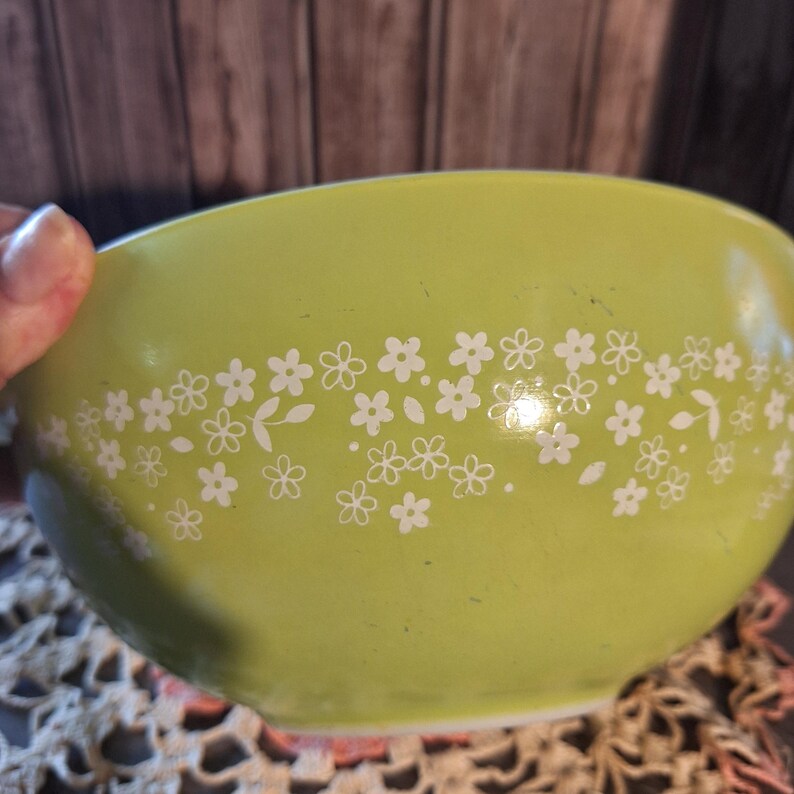 Vintage Pyrex Green Daisy Crazy Daze Spring Medow 2.5 Qt. Mixing Bowl ...