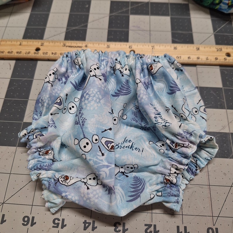 Hand Made Preemie/ NB Baby Diaper Covers Panties / Bloomers Frozen Olaf ...