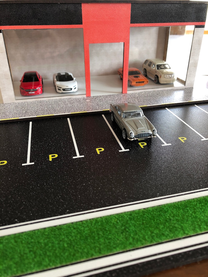 1:64 Scale Diorama - Car Park Garage for Diecast Model Cars - Showroom ...