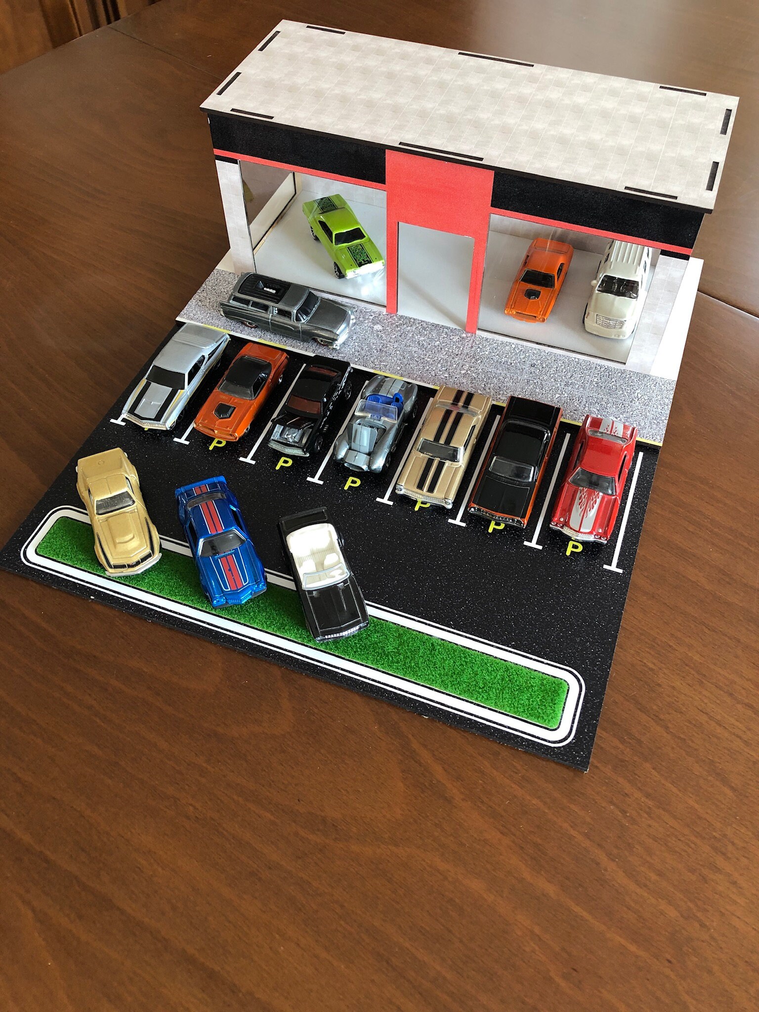 1:64 Scale Diorama - Car Park Garage for Diecast Model Cars - Showroom ...