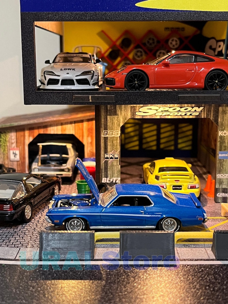 Spoon Diorama Garage Display and Parking Lot - for 1/64 Scale Diecast ...
