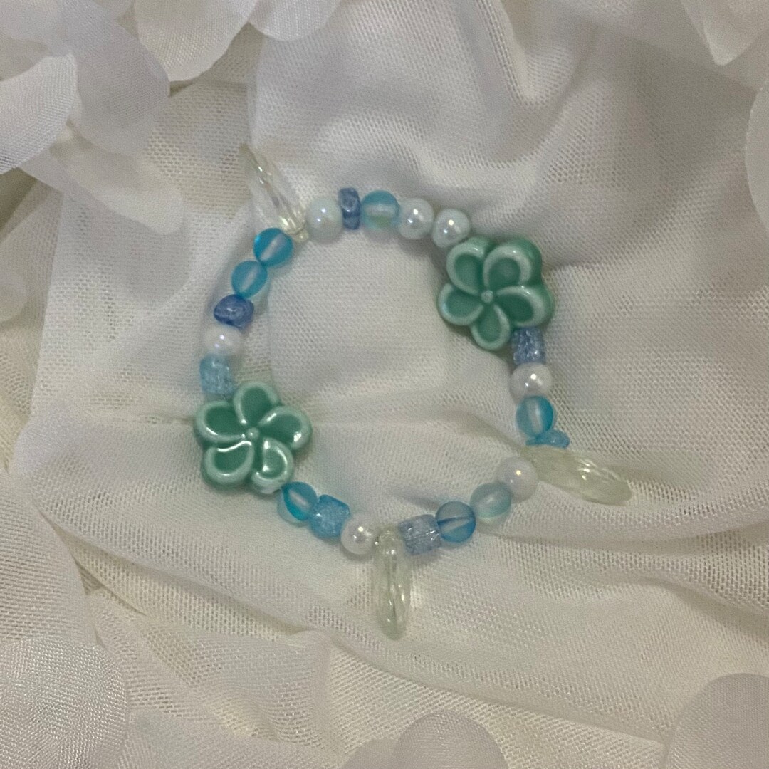 Floral Tear Drop Bracelet 6 Inch - Etsy
