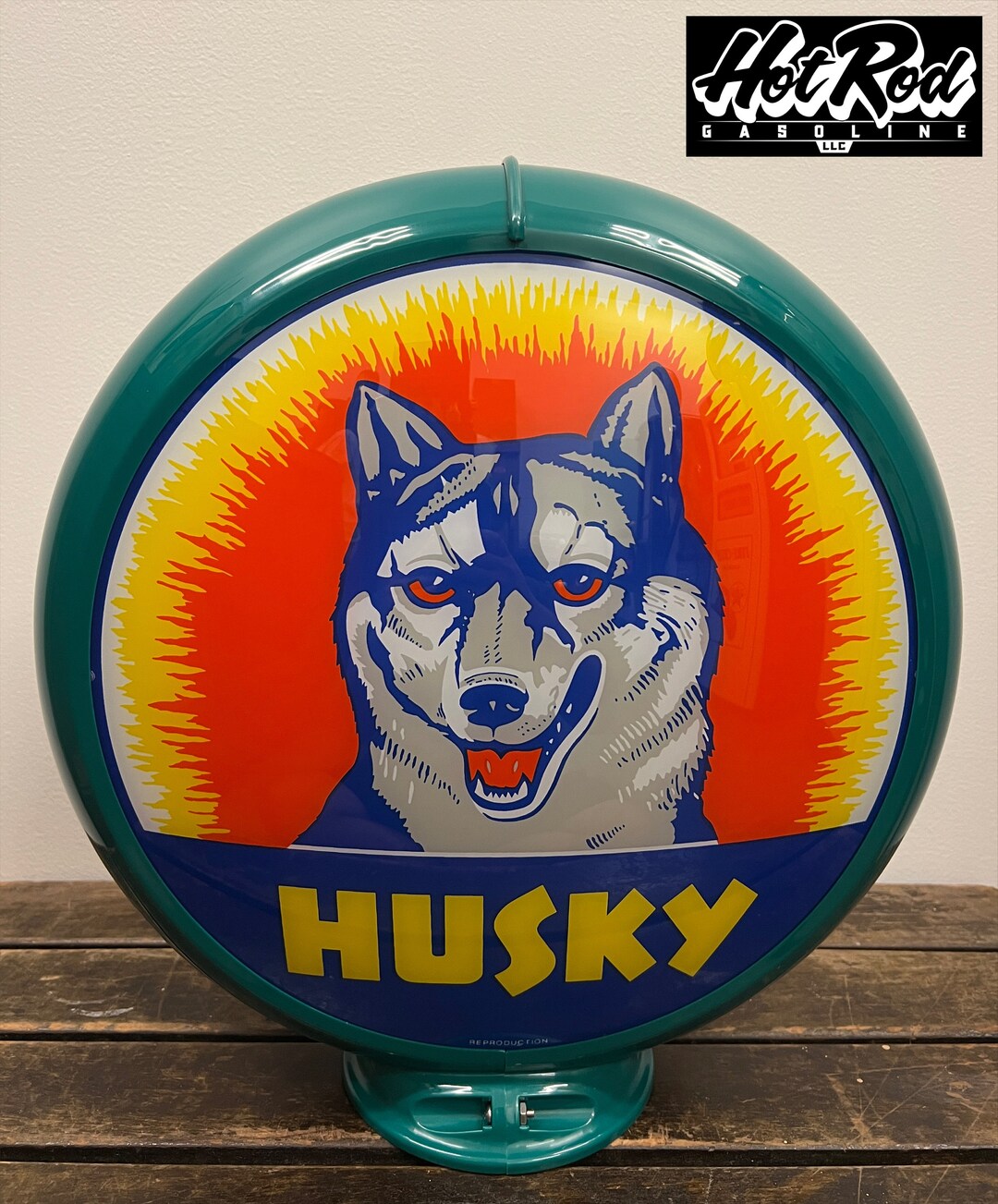 HUSKY GASOLINE Reproduction 13.5" Gas Pump Globe - (green Body) - Etsy