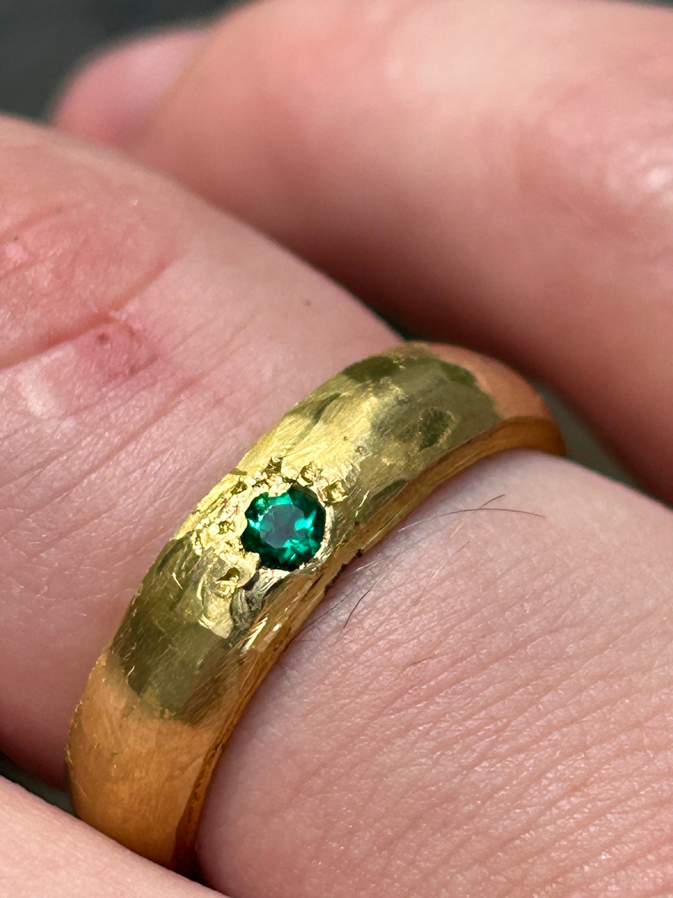 24k Gold Royal Hammered Ring. - Etsy