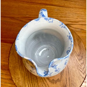 Vintage Stunning Blue and White Bybee Pottery Spongeware Primitive ...