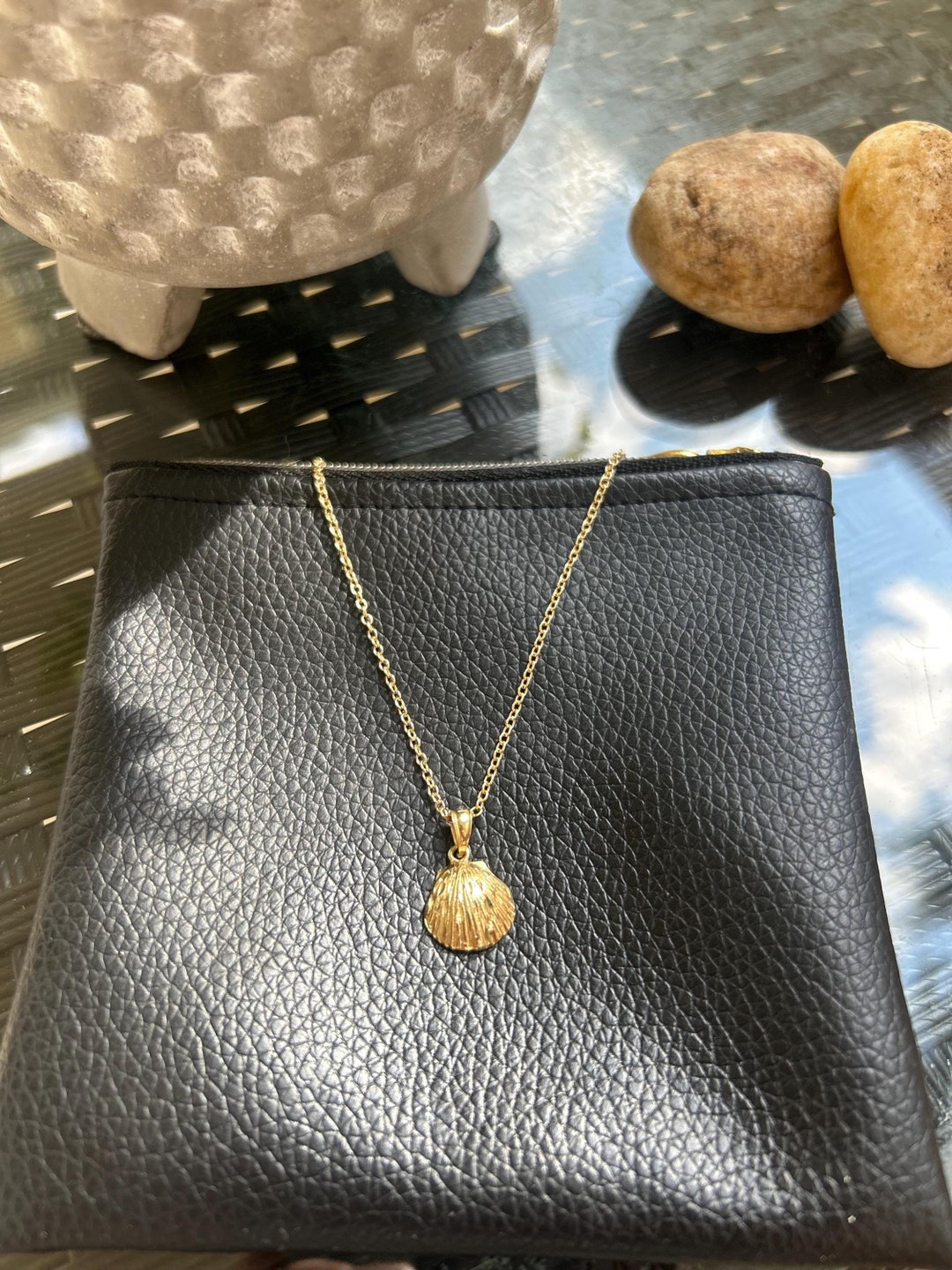 Gold Clam Shell Necklace 14k Gold Plated Cable Chain and Pendant ...