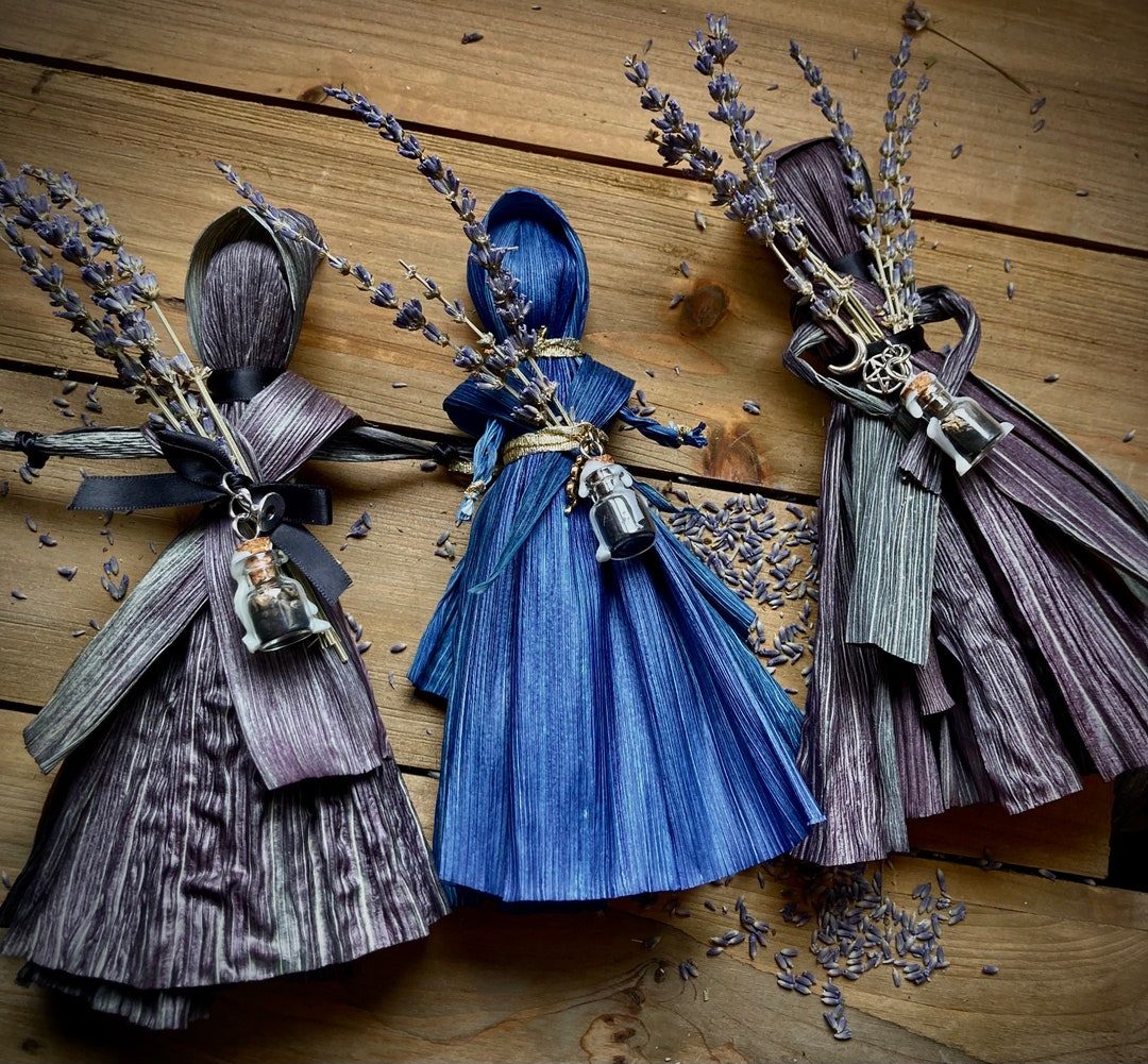 Three Witches Corn Husk Dollies - Etsy Canada