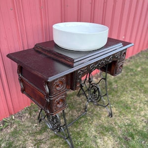 Antique Vanity Singer Sewing Machine Reimagined - Etsy