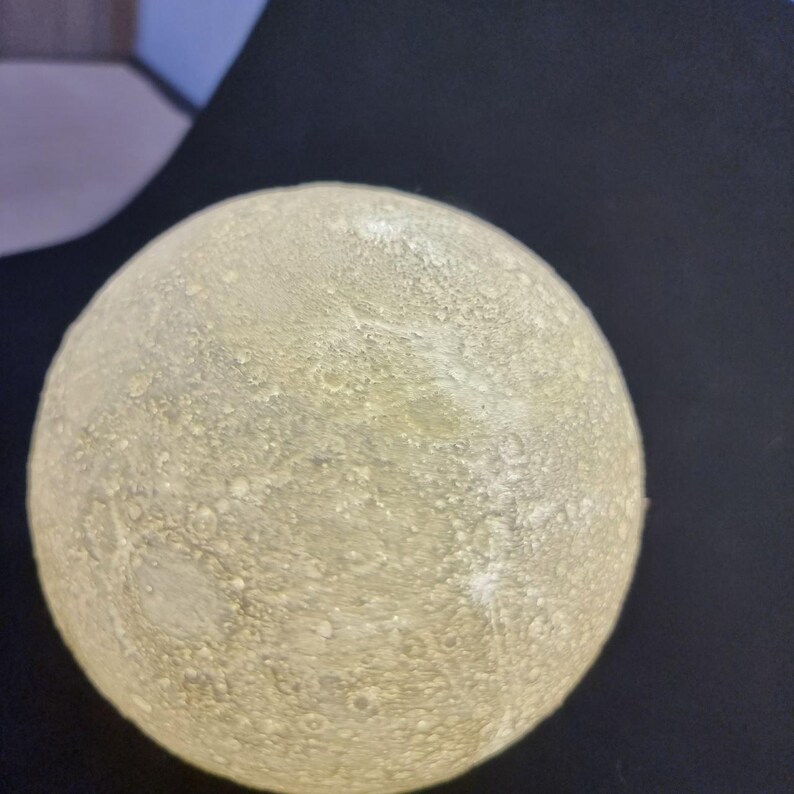 3d-printed Moon Lamp - Etsy