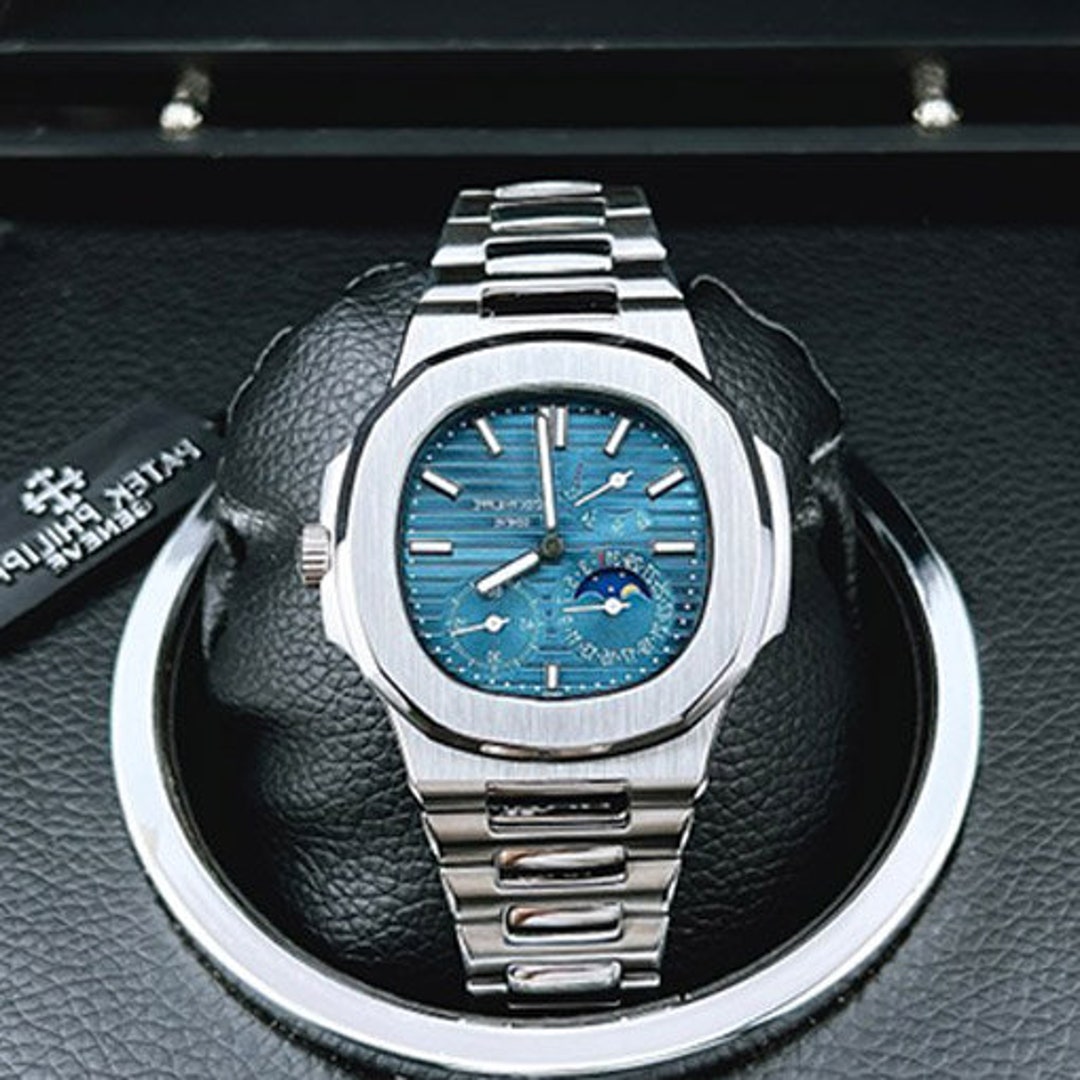 Patek Philippe Nautilus 5712 Blue ICE Diamond Benzel 41mm Dial - Etsy