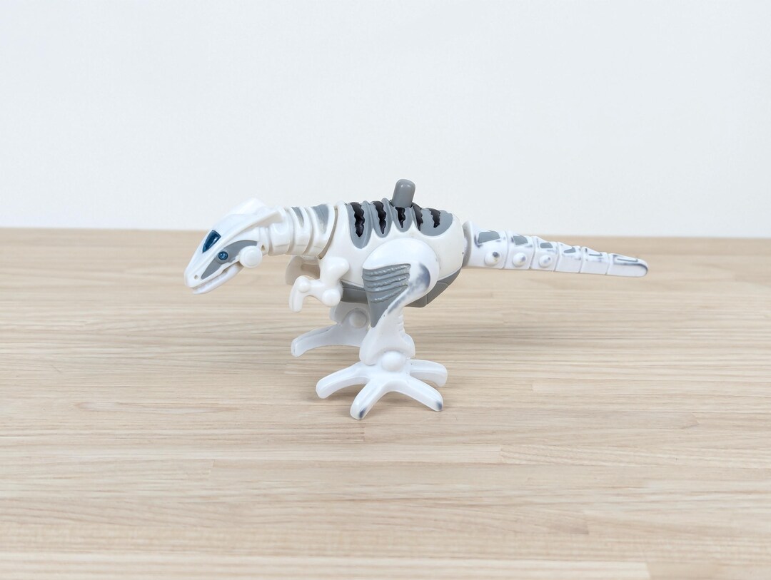 2005 Mcdonald’s Happy Meal Toy Wowwee Robotics Chomping Roboraptor #6 ...