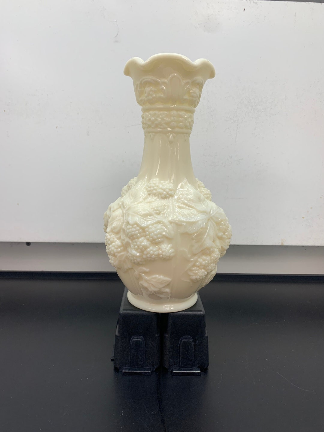 10 Inch Loganberry Milkglass Flower Vase by Imperial Glass - Etsy