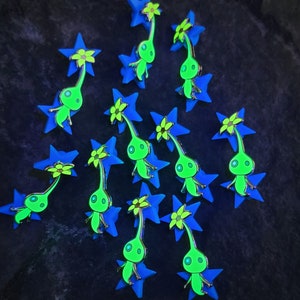 Pikmin 4 - Glow Pikmin Hard Enamel Pin - 1.25 Inches - Etsy