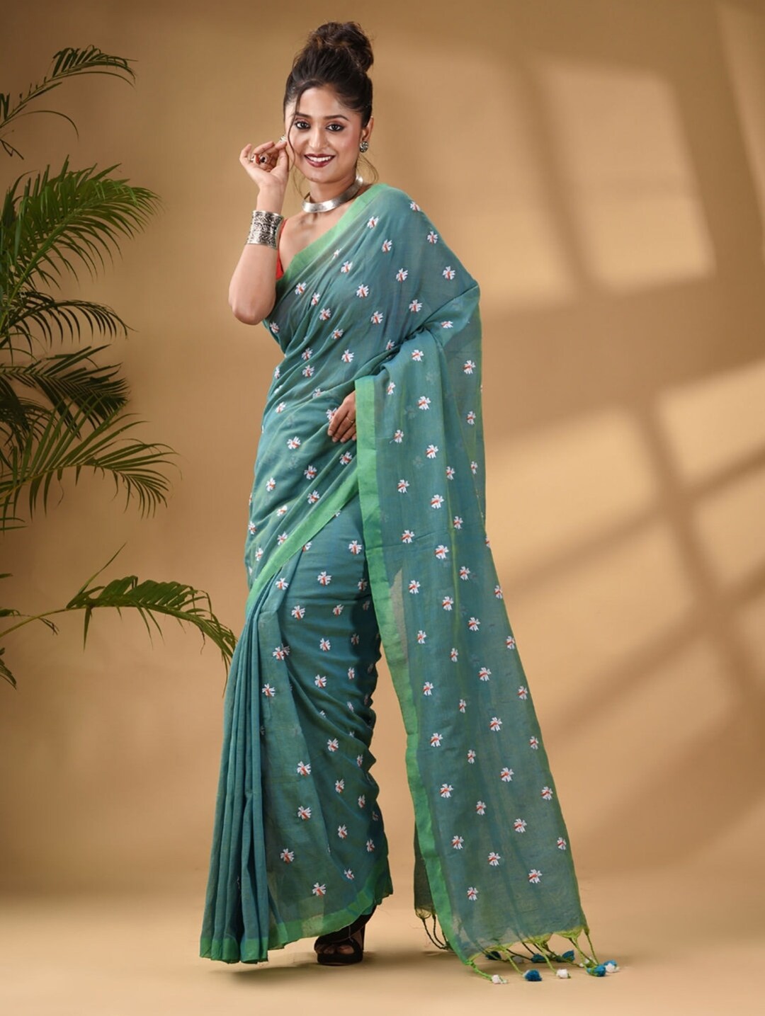 Handloom Khadi Shiewliful Floral Embroidery Saree With Blouse Piece ...