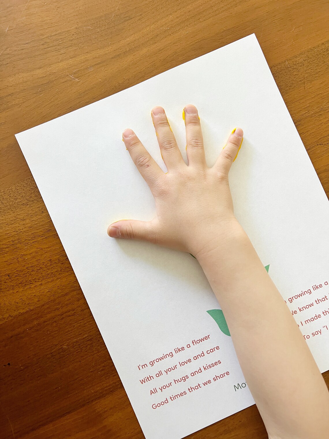 Printable Mothers Day Worksheet for Toddlers - Handprint Art DIY Craft ...