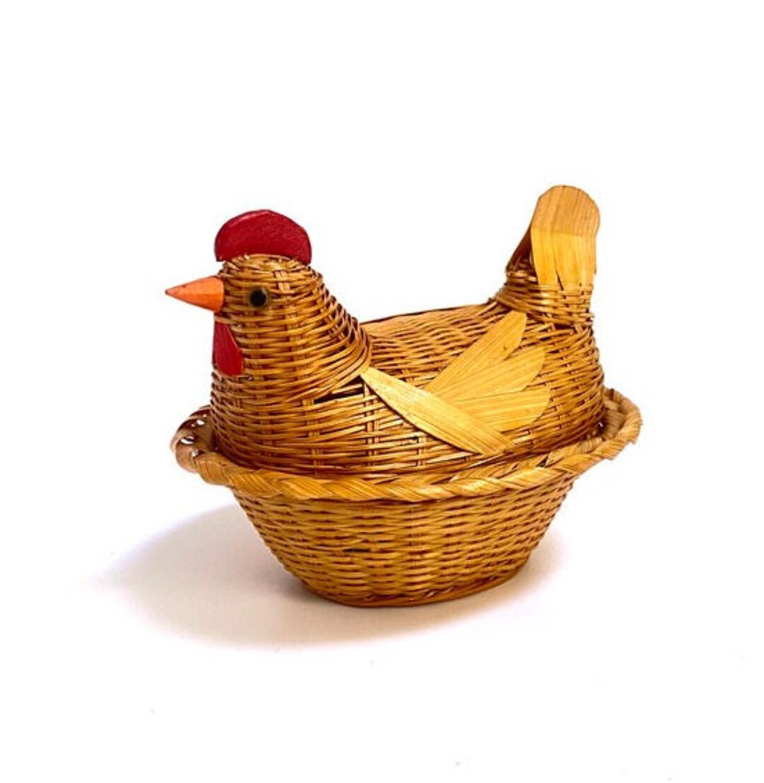 Small Vintage Wicker Lidded Chicken Basket - Etsy