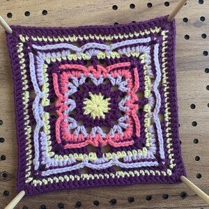 CROCHET PATTERN, Lotus Grany Square Pattern and Diagram, Crochet Floral ...