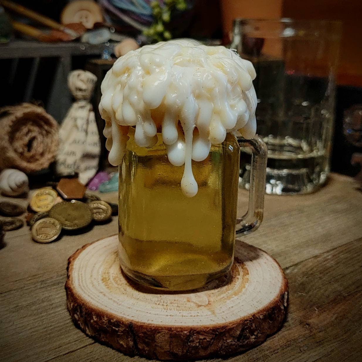 Pale Ale Tavern Tankard (floating D20 Dice Roller | D&D Dice Rolling ...