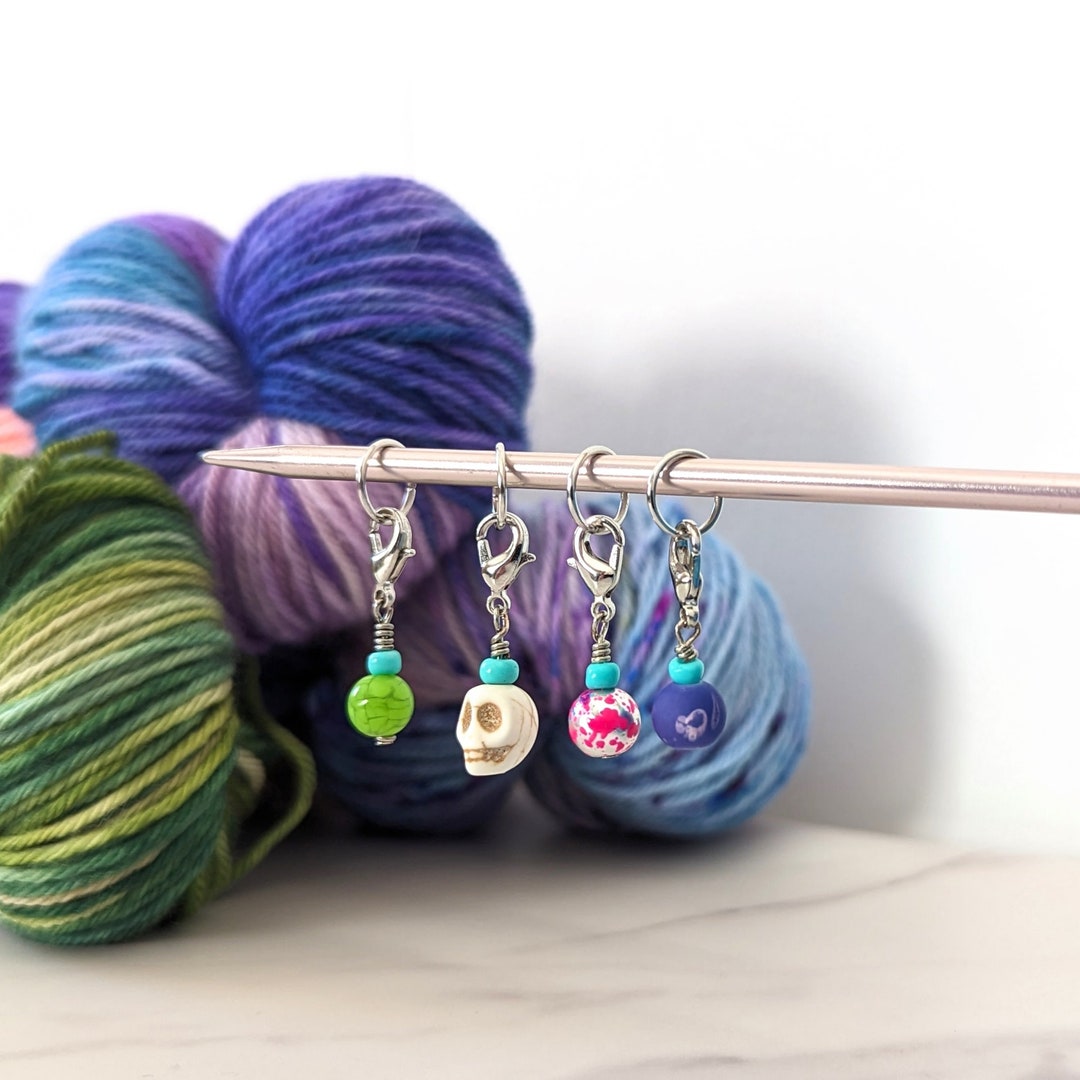 Spooky Stitch Markers, Handmade Stitch Marker Set, Skull Stitch Marker ...