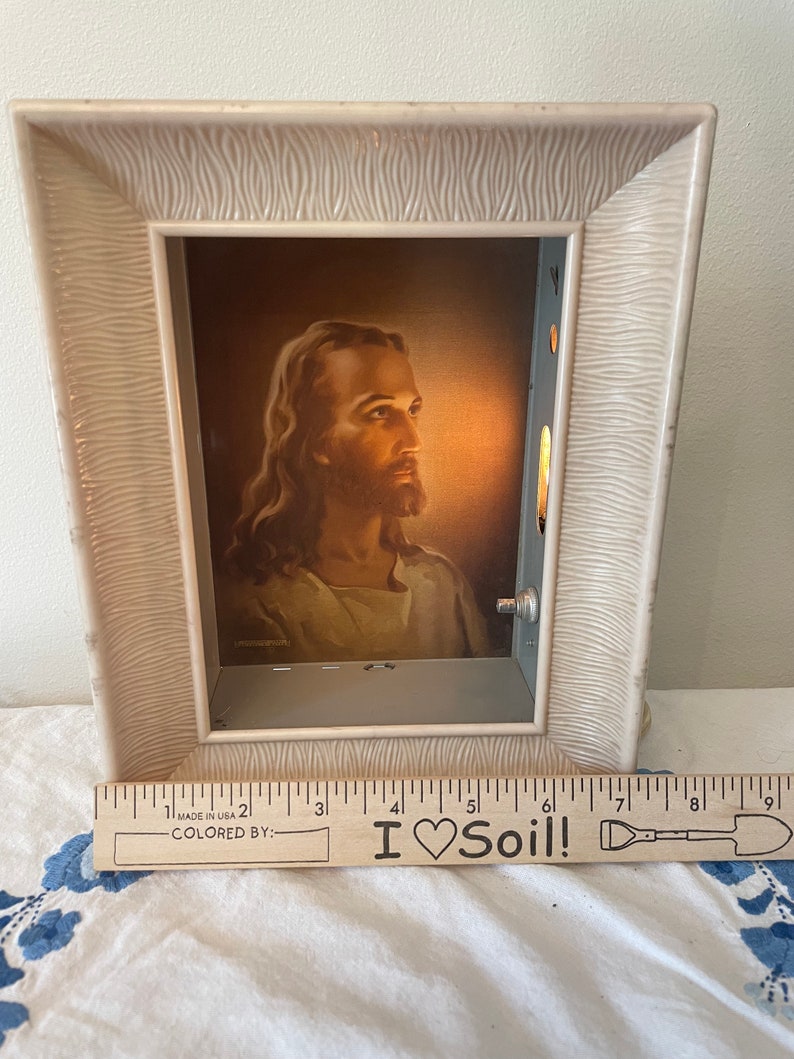 Light up Jesus Portrait Created by Underwriters Laboratories, Inc ...